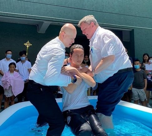 Lama Tak Muncul di TV, Ini Potret Pierre Roland Pemeran Gerhana ...