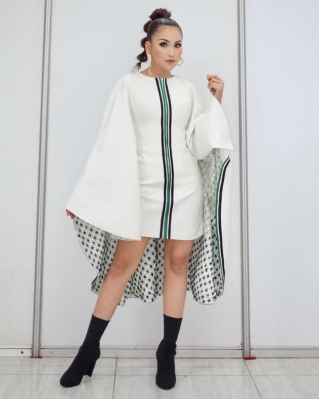 Buka Suara, Ternyata Ini Penyebab Ayu Ting Ting Batal Nikah dengan Adit ...