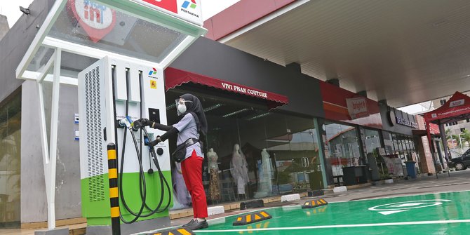 Pemerintah Target Bangun 31.000 SPKLU dan 67.000 SPKBLU Hingga 2030 ...