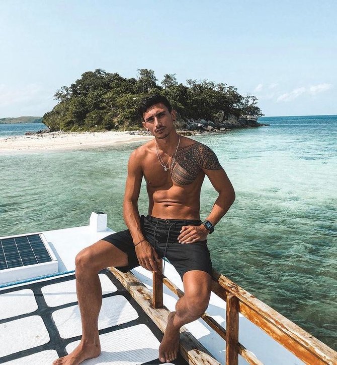 Move On dari Richard Kyle, Ini 4 Potret Kedekatan Jessica Iskandar ...