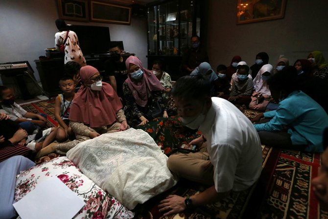 3 Fakta Meninggalnya Anton Medan, Berjuang Lawan Stroke dan Diabetes ...