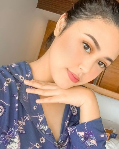 Tak Pernah Tersorot, Ini Potret Cantik Astari Putri Pertama Komjen Boy ...