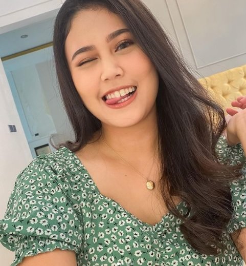 Tak Pernah Tersorot, Ini Potret Cantik Astari Putri Pertama Komjen Boy ...