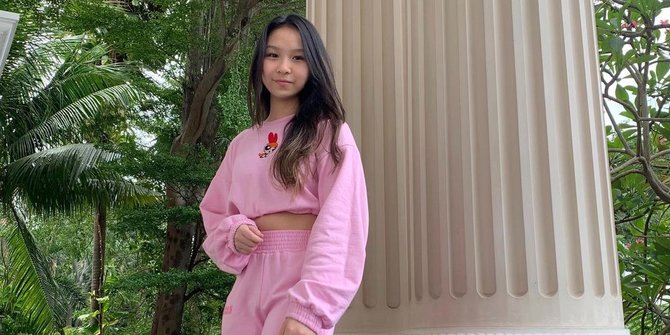 4 Pesona Aliyyah Kohl, Adik Sisca Kohl yang Tak Kalah Cantik dari Sang ...