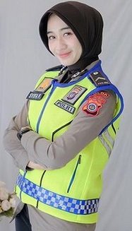 Potret Bripda Syifa Putri Sakura, Polwan Cantik Taklukkan Hati Pebalap ...