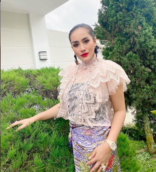 4 Potret Memesona Shinta Bachir, Pemain Sinetron Bismillah Cinta ...