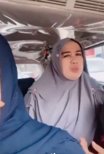 Lupa Tak Bawa Konektor Masker, Emak-Emak Ini Beri Solusi Kreatif Pakai Ciput Hijab Halaman 2 ...