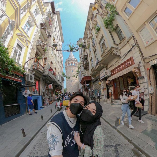 Liburan Bareng ke Turki, Intip 4 Potret Kebersamaan Putri Delina dan ...