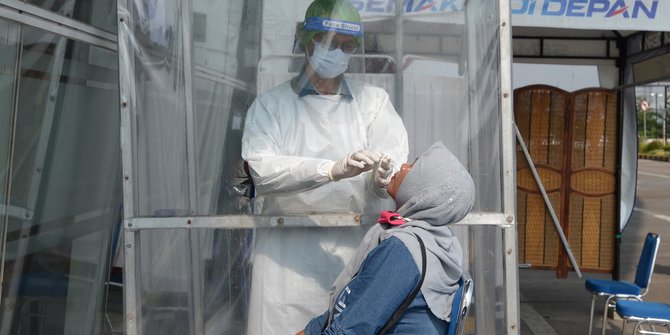 Perbedaan Swab Antigen Nasofaring dan Nasal | merdeka.com