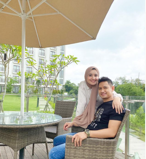 Selalu Harmonis, Ini Momen Kebersamaan Keluarga Lian Firman Pemain ...
