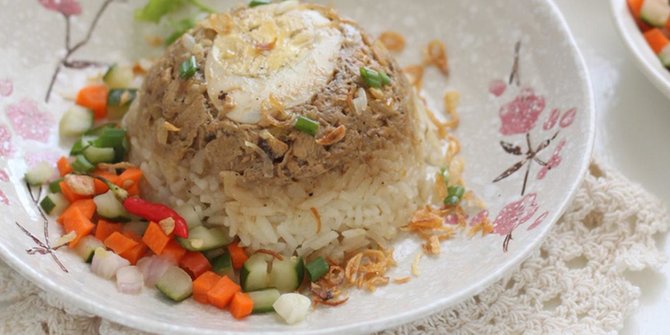 Cara Membuat Nasi Tim yang Lezat dan Menggugah Selera | merdeka.com