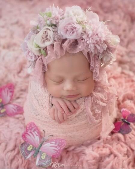 Bikin Gemas, Ini 5 Potret Newborn Photoshoot Keponakan Dinda Hauw & Rey ...