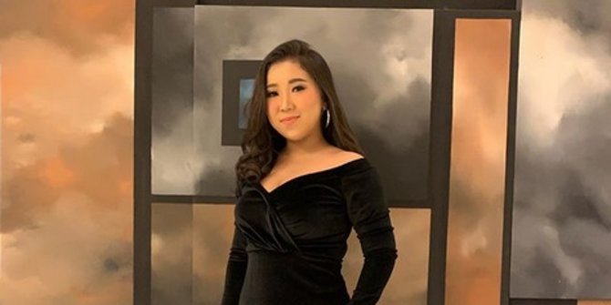 Kritik Pemerintah Lewat Lagu, Kiky Saputri Buka Suara | merdeka.com