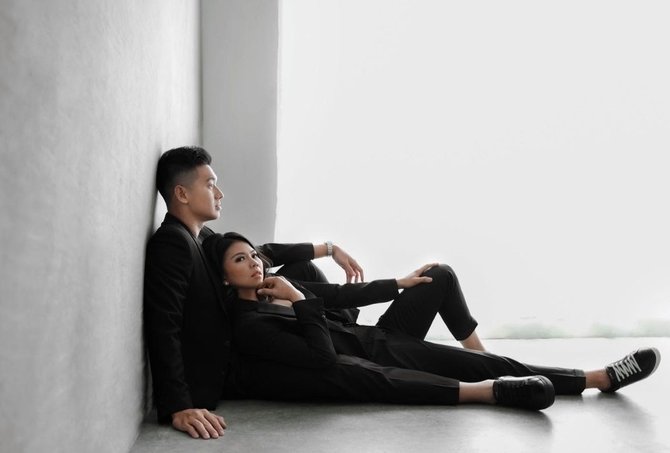 Suami Pengusaha Perhiasan, Ini 4 Potret Greysia Polii dan Felix Djimin