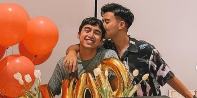 Vadie Akbar Ulang Tahun, Vidi Aldiano Tulis Doa Menyentuh | merdeka.com
