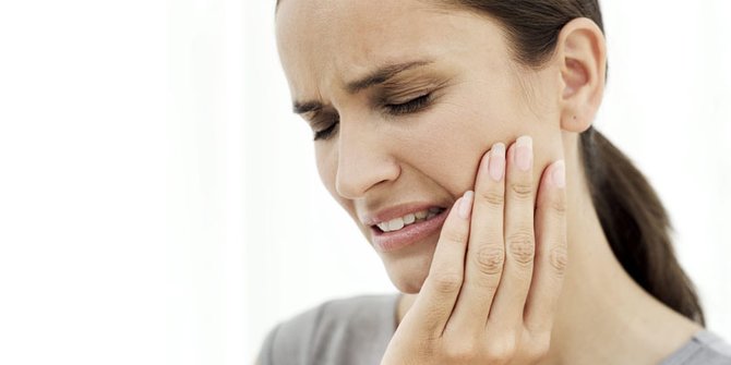 Penyebab Radang Gusi dan Gejalanya yang Patut Diwaspadai, Berikut Cara Mencegahnya | merdeka.com