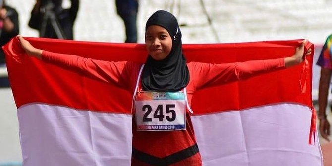 4 Potret Karisma Evi Tiarani, Atlet Atletik Indonesia di Paralimpiade ...