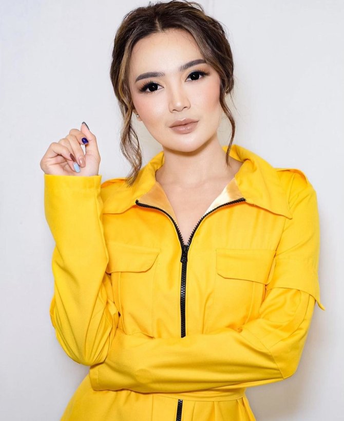 Kerap Tampil di The Sultan SCTV, Begini Perjalanan Karier Wika Salim