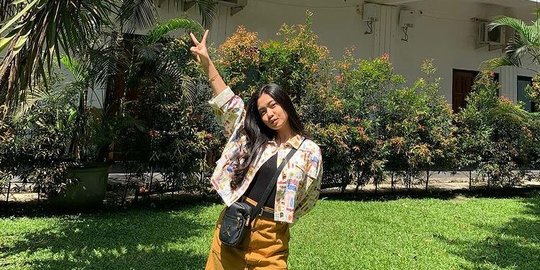 Main di Love Story The Series, Ini 4 Potret Ratu Aulia yang Cantik Memesona | merdeka.com