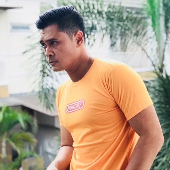 Makin Berkarisma di Usia 44 Tahun, Ini Potret Iqbal Pakula Pemain FTV ...