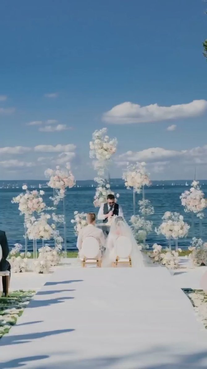 5 Momen Pernikahan Rininta Peserta Miss Indonesia 2010 di Jerman, Bak ...