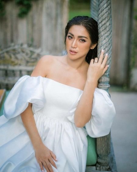 Bak Pengantin, Ini 4 Pemotretan Jedar & Vincent Verhaag dalam Pakaian ...