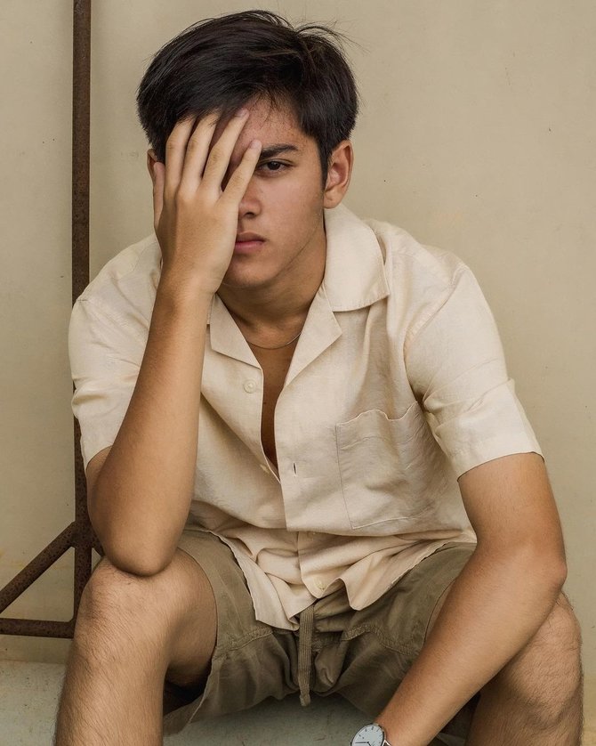 Main Bareng 'Dari Jendela SMP', Rey Bong Ungkap Kesan Pertama Bertemu ...