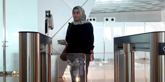 Mudahkan Penumpang, Bandara Soetta Uji Coba Teknologi Pengenalan Wajah | merdeka.com