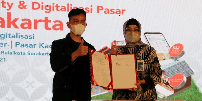Wujudkan Digitalisasi Transaksi Pasar Tradisional, Gibran Gandeng BNI | merdeka.com
