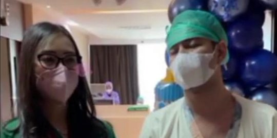 Kini Jadi Kakak, Begini Reaksi Rafathar Pertama Kali saat Bertemu dengan Adiknya | merdeka.com