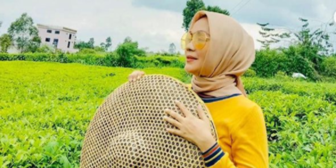 Sibuk Syuting Pintu Berkah, Raslina Rasyidin Ungkap Cara Mendidik Anak ...