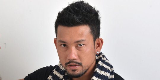 Syuting Film Selama 16 Hari, Denny Sumargo Bagikan Kenangan Haru di ...
