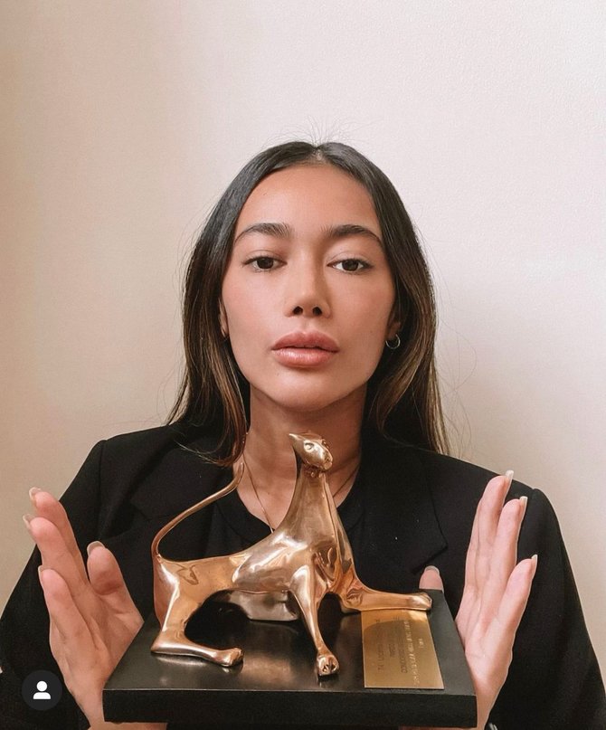 Perankan Karakter Unik di Film Seperti Dendam, Ini Potret Transformasi ...