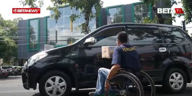 Patut Ditiru, Begini Aksi Disabilitas Kudus Galang Dana untuk Korban ...