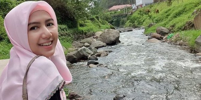 4 Potret Cantik Monica Amanta, Aktris Pemeran Tokoh Protagonis di Pintu ...
