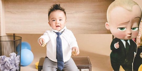 Bertema Baby Boss, Ini 4 Momen Perayaan Ulang Tahun Pertama Anak Momo ... Bertema Baby Boss, Ini 4 Momen Perayaan Ulang Tahun Pertama Anak Momo ...