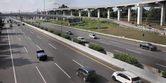 Tol Jagorawi Kembali Normal Dua Arah, Lalu Lintas Lancar | merdeka.com