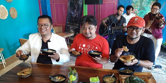 Kolaborasi Kesenian dan Kuliner ala 3 Sekawan di Yogyakarta | merdeka.com