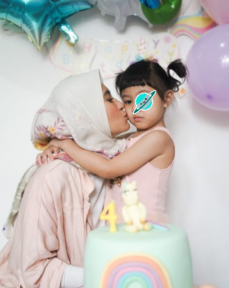 Main di Kisah Nyata Spesial, Intip 4 Potret Jian Batari Bareng Anak ...