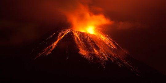 Gunung Bawah Laut di Tonga Meletus, Pasifik Selatan Keluarkan ... Gunung Bawah Laut di Tonga Meletus, Pasifik Selatan Keluarkan ...