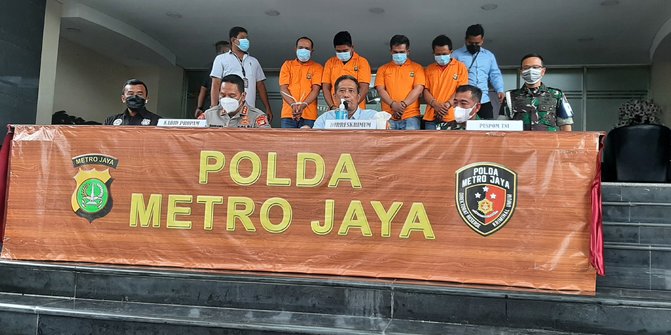 Tangkap 6 Pelaku Pengeroyokan, Polisi Sita Pisau untuk Menikam Anggota TNI di Jakut | merdeka.com