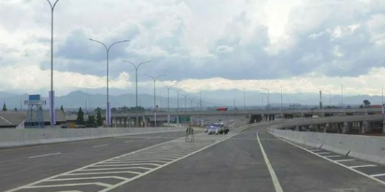 Tol Cisumdawu Seksi 1 Cileunyi-Pamulihan Sudah Dibuka, Gratis Dua Minggu ke Depan | merdeka.com