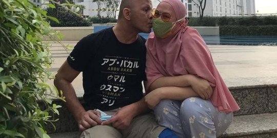 Harry Pantja Terkena Stroke, Sang Istri Ungkap Kronologi dan Kondisi ...