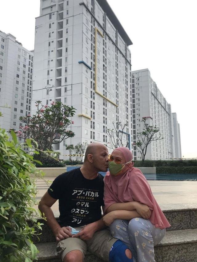 Harry Pantja Terkena Stroke, Sang Istri Ungkap Kronologi dan Kondisi ...