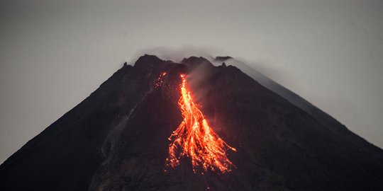 Kubah Lava Gunung Merapi Tumbuh 10 Ribu Meter Kubik Perhari | merdeka.com