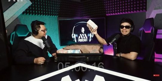 Jadi Pemenang Lelang, Reza Paten Ungkap Alasan Beli Bandana Atta ...
