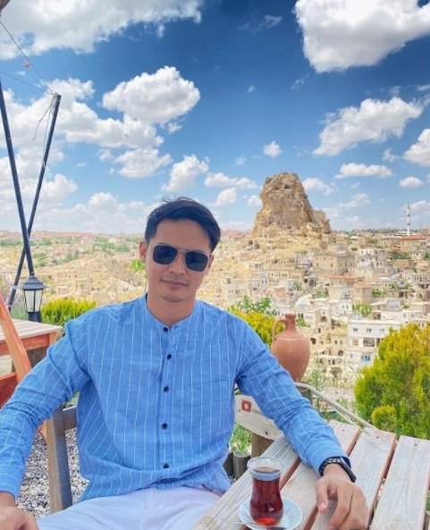 Intip Gaya Stylish Aiman Ricky Pemain Pintu Berkah saat Liburan di Luar ...