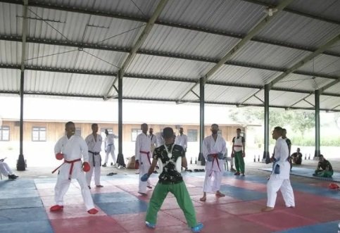 Tujuh Prajurit Para Raider Kostrad Mau Lepas Lajang, Tradisi Ini Harus ...