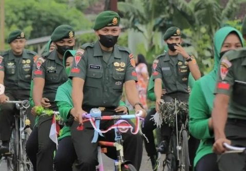 Tujuh Prajurit Para Raider Kostrad Mau Lepas Lajang, Tradisi Ini Harus ...