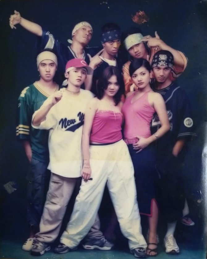 Kece Abis, Potret Rina Nose Saat Jadi Anak Band Semasa SMA | merdeka.com